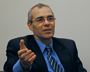 Israeli professor uses hard science to predict the future